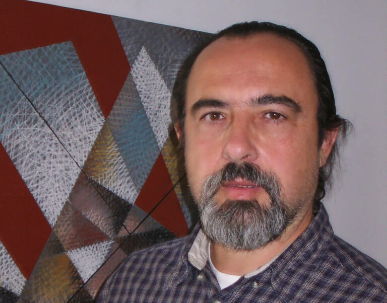 Intervista a Roberto Sanchez per la vittoria della copertina. Un premio ...